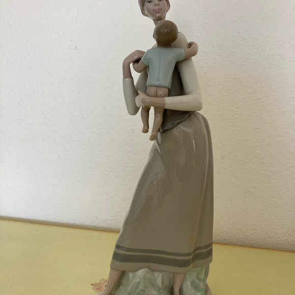 Lladro | Accents | Lladro Mother And Child Porcelain Figurine | Poshmark